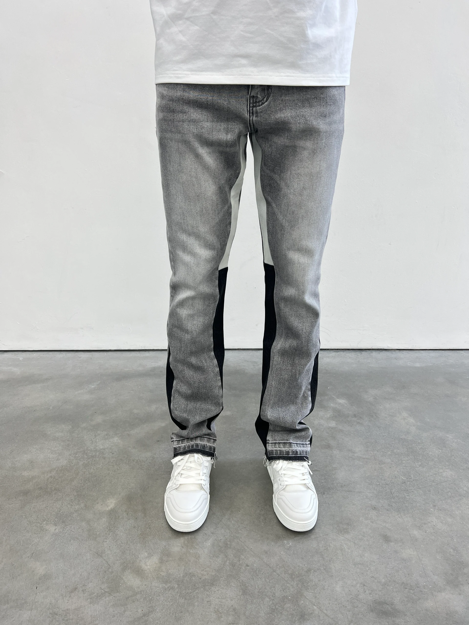 Flared Jeans - Light Grey - SIARR