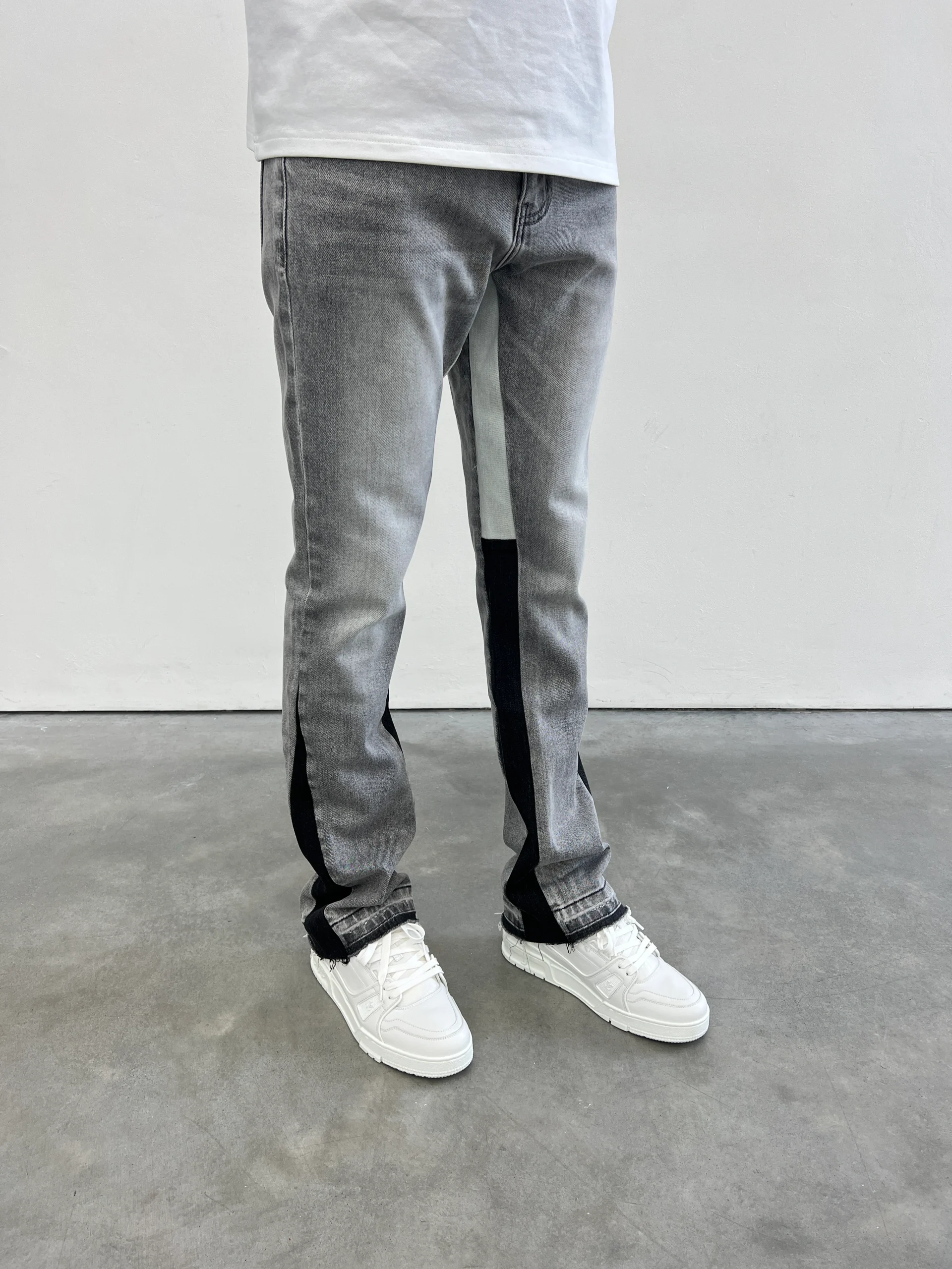 Flared Jeans - Light Grey - SIARR